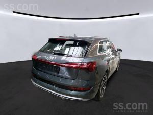 Pelēks Audi E-Tron 2022 Ventspils, ar dzinēja tilpumu 0.00 L un nobraukumu 58 tūkst. km par 37500 €, foto 4 vietnē AUTOMOTO.COM.LV