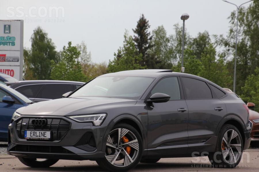 Серый Ауди E-Tron 2022 в Тукумс, объемом двигателя 0.00 л и пробегом 175 тыс. км за 29990 €, фото 1 на AUTOMOTO.COM.LV