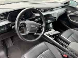 Grey Audi E-Tron 2022 in Riga, with an engine capacity of 0.00 L and mileage of 129 thousand km for 26555 €, photo 19 on AUTOMOTO.COM.LV