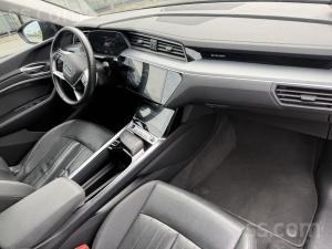 Grey Audi E-Tron 2022 in Riga, with an engine capacity of 0.00 L and mileage of 129 thousand km for 26555 €, photo 25 on AUTOMOTO.COM.LV