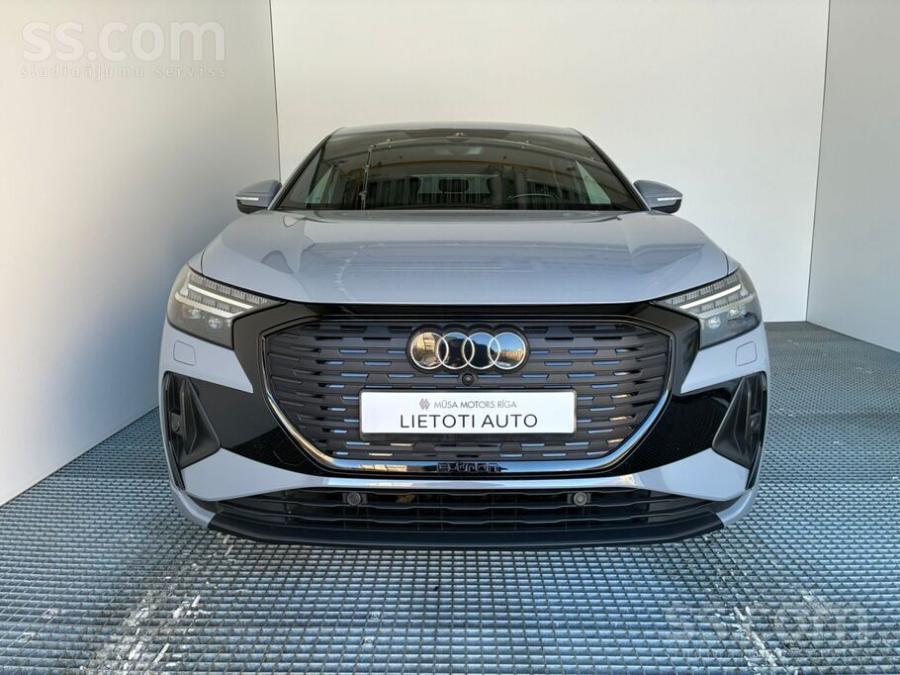Pelēks Audi E-Tron 2022 Rīga, ar dzinēja tilpumu 0.00 L un nobraukumu 121 tūkst. km par 28990 €, foto 3 vietnē AUTOMOTO.COM.LV