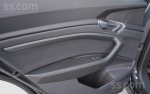 Grey Audi E-Tron 2022 in Riga, with an engine capacity of 0.00 L and mileage of 129 thousand km for 23880 €, photo 27 on AUTOMOTO.COM.LV