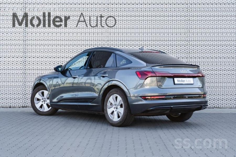 Pelēks Audi E-Tron 2022 Rīga, ar dzinēja tilpumu 0.00 L un nobraukumu 63 tūkst. km par 41850 €, foto 4 vietnē AUTOMOTO.COM.LV