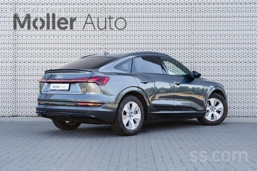 Pelēks Audi E-Tron 2022 Rīga, ar dzinēja tilpumu 0.00 L un nobraukumu 63 tūkst. km par 41850 €, foto 5 vietnē AUTOMOTO.COM.LV