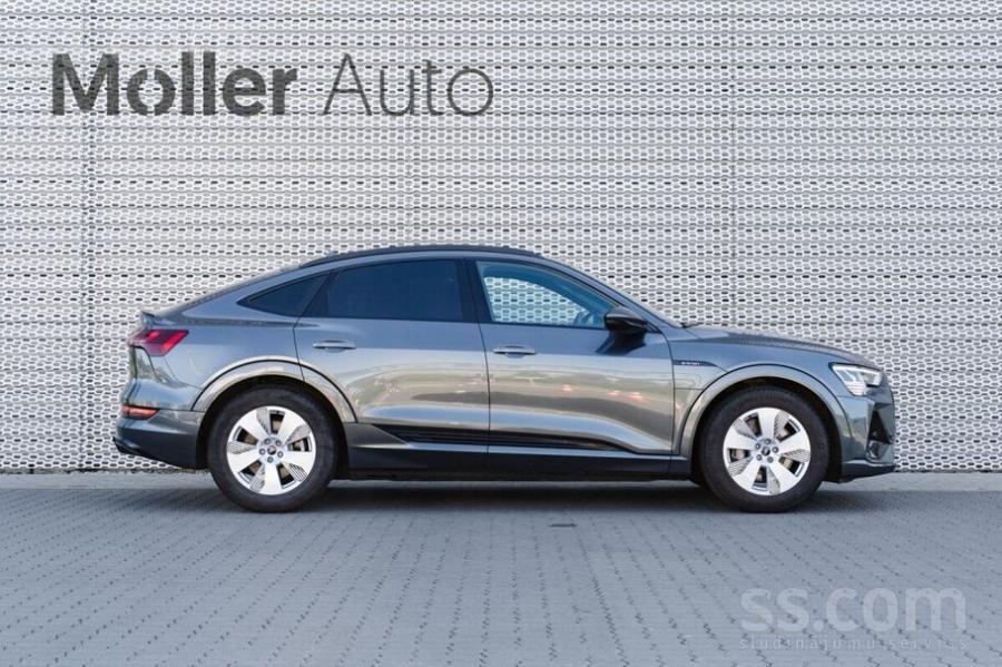 Pelēks Audi E-Tron 2022 Rīga, ar dzinēja tilpumu 0.00 L un nobraukumu 63 tūkst. km par 41850 €, foto 6 vietnē AUTOMOTO.COM.LV
