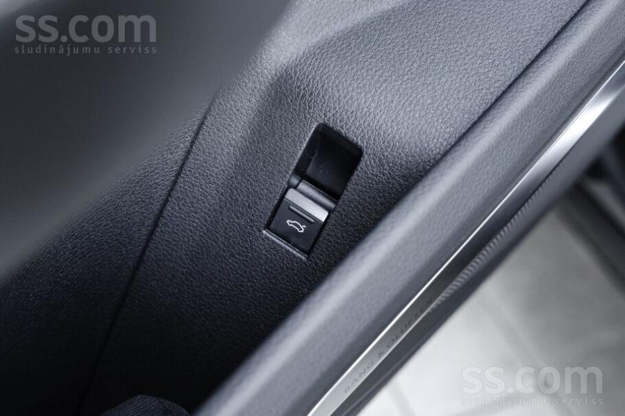 Pelēks Audi E-Tron 2022 Rīga, ar dzinēja tilpumu 0.00 L un nobraukumu 63 tūkst. km par 41850 €, foto 10 vietnē AUTOMOTO.COM.LV
