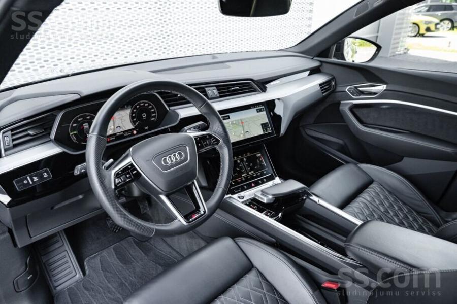 Pelēks Audi E-Tron 2022 Rīga, ar dzinēja tilpumu 0.00 L un nobraukumu 63 tūkst. km par 41850 €, foto 12 vietnē AUTOMOTO.COM.LV