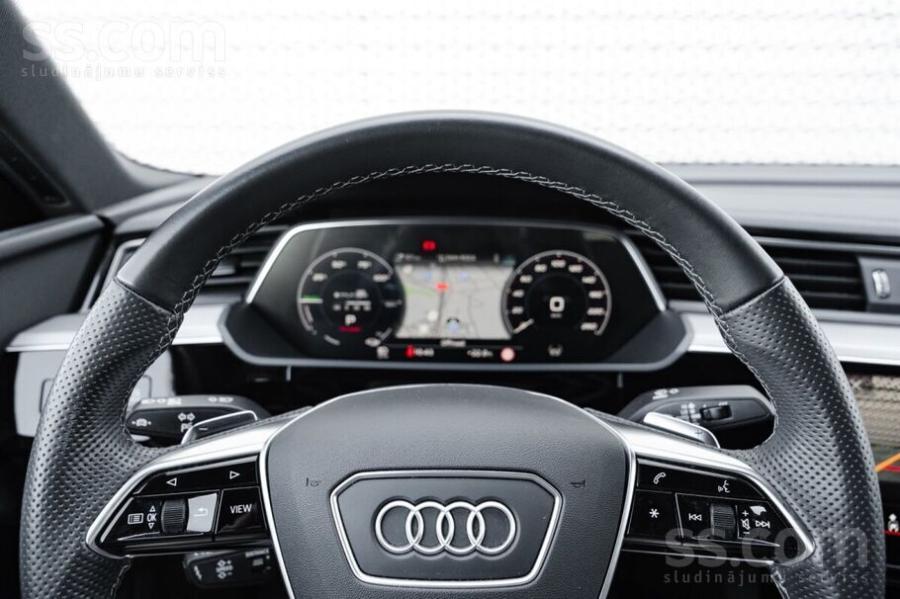Pelēks Audi E-Tron 2022 Rīga, ar dzinēja tilpumu 0.00 L un nobraukumu 63 tūkst. km par 41850 €, foto 19 vietnē AUTOMOTO.COM.LV