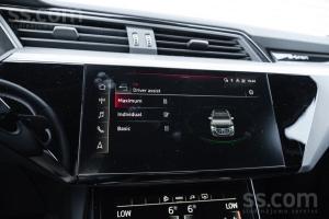 Pelēks Audi E-Tron 2022 Rīga, ar dzinēja tilpumu 0.00 L un nobraukumu 63 tūkst. km par 41850 €, foto 26 vietnē AUTOMOTO.COM.LV