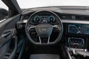 Серый Ауди E-Tron 2022 в Вильнюс, объемом двигателя 0.00 л и пробегом 60 тыс. км за 33900 €, фото 10 на AUTOMOTO.COM.LV