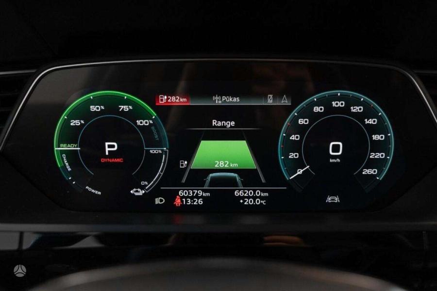 Серый Ауди E-Tron 2022 в Вильнюс, объемом двигателя 0.00 л и пробегом 60 тыс. км за 33900 €, фото 11 на AUTOMOTO.COM.LV
