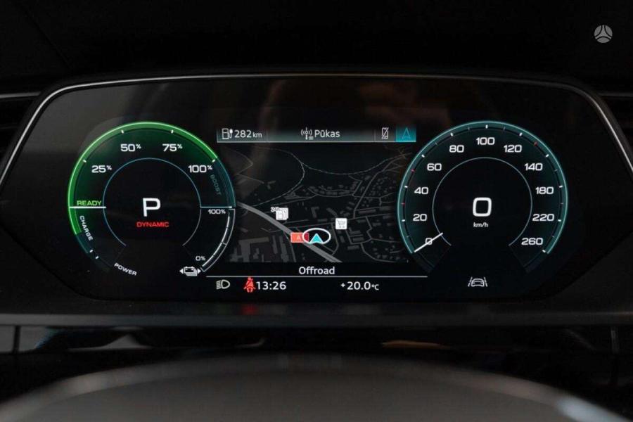Серый Ауди E-Tron 2022 в Вильнюс, объемом двигателя 0.00 л и пробегом 60 тыс. км за 33900 €, фото 12 на AUTOMOTO.COM.LV