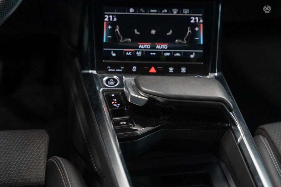 Серый Ауди E-Tron 2022 в Вильнюс, объемом двигателя 0.00 л и пробегом 60 тыс. км за 33900 €, фото 19 на AUTOMOTO.COM.LV