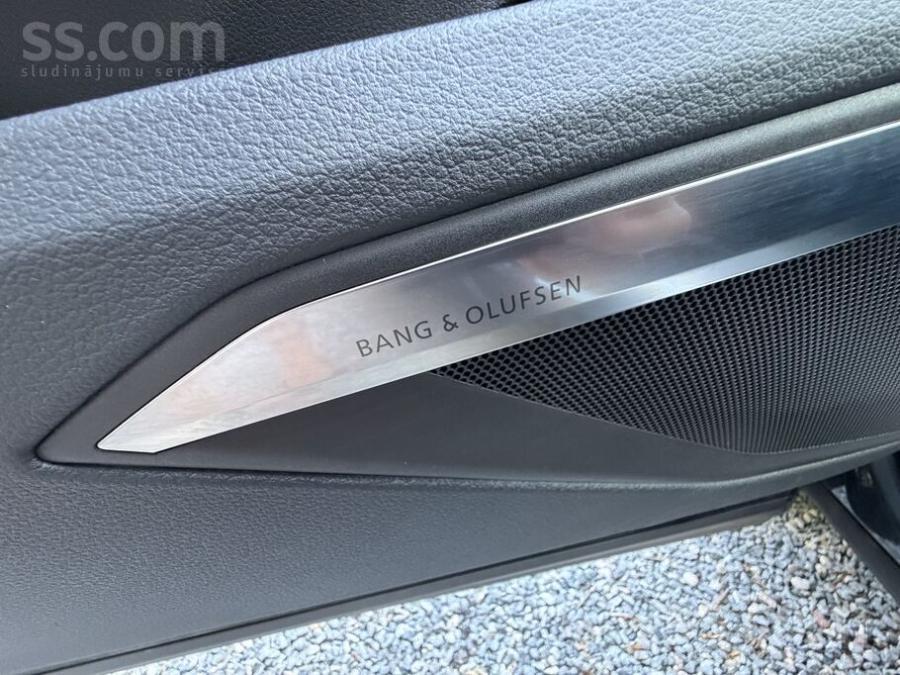 Grey Audi E-Tron 2022 in Riga, with an engine capacity of 0.00 L and mileage of 27 thousand km for 40990 €, photo 10 on AUTOMOTO.COM.LV