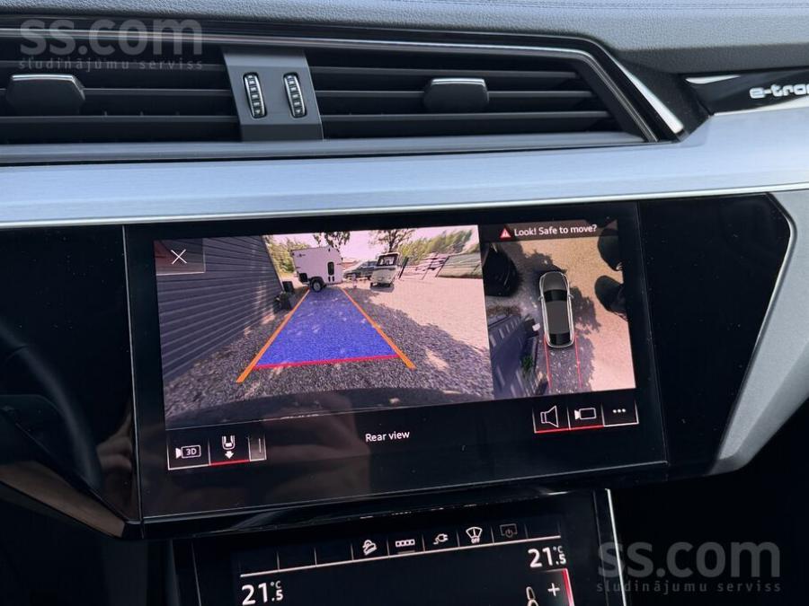 Grey Audi E-Tron 2022 in Riga, with an engine capacity of 0.00 L and mileage of 27 thousand km for 40990 €, photo 14 on AUTOMOTO.COM.LV