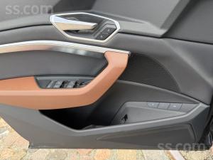 Pelēks Audi E-Tron 2022 Rīga, ar dzinēja tilpumu 0.00 L un nobraukumu 129 tūkst. km par 23990 €, foto 16 vietnē AUTOMOTO.COM.LV