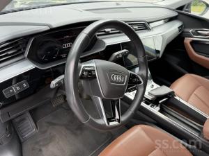 Pelēks Audi E-Tron 2022 Rīga, ar dzinēja tilpumu 0.00 L un nobraukumu 129 tūkst. km par 23990 €, foto 23 vietnē AUTOMOTO.COM.LV