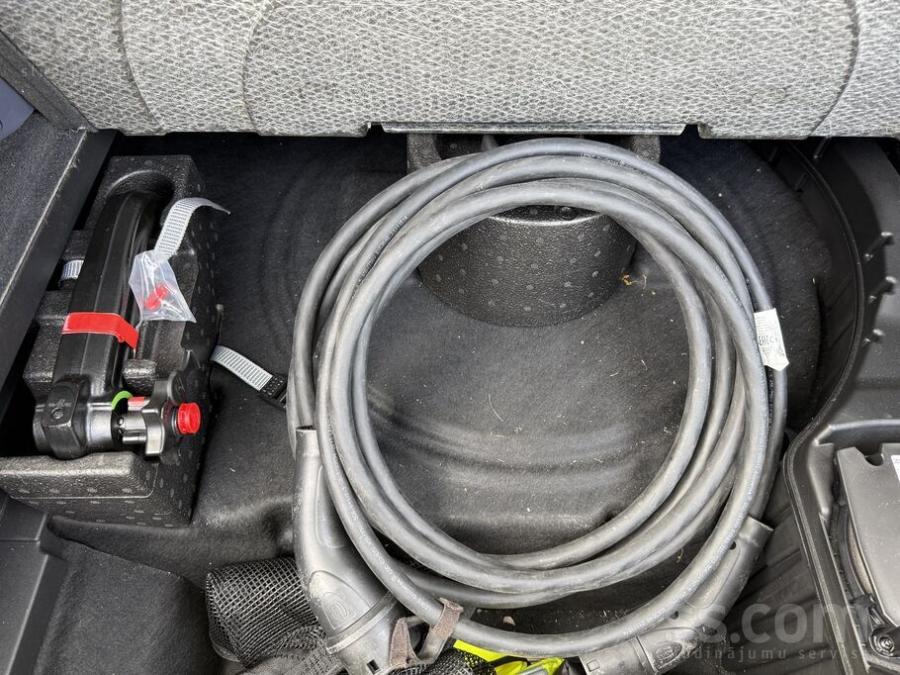 Pelēks Audi E-Tron 2022 Rīga, ar dzinēja tilpumu 0.00 L un nobraukumu 129 tūkst. km par 23990 €, foto 26 vietnē AUTOMOTO.COM.LV