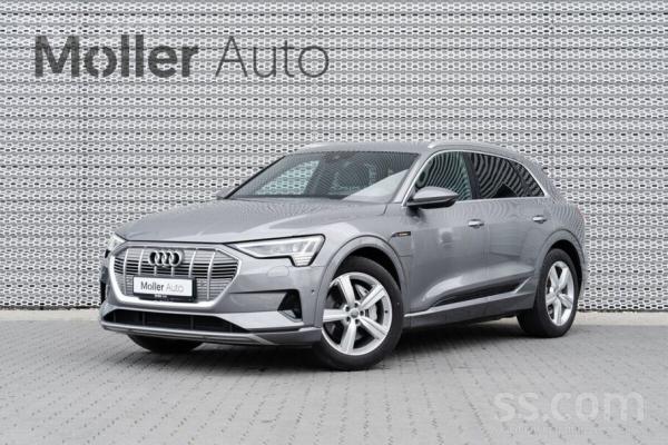 Grey Audi E-Tron 2022 in Riga, with an engine capacity of 0.00 L and mileage of 59 thousand km for 34150 €, photo 1 on AUTOMOTO.COM.LV