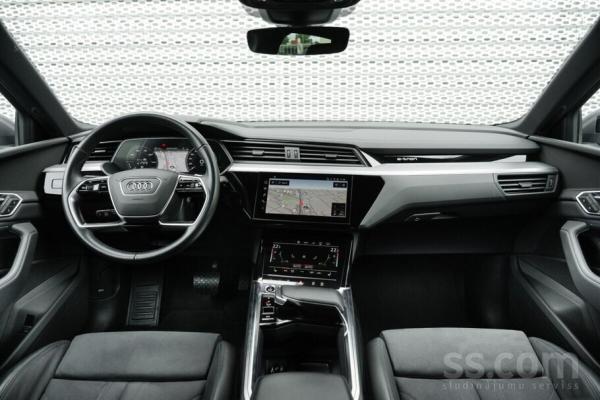 Grey Audi E-Tron 2022 in Riga, with an engine capacity of 0.00 L and mileage of 59 thousand km for 34150 €, photo 6 on AUTOMOTO.COM.LV