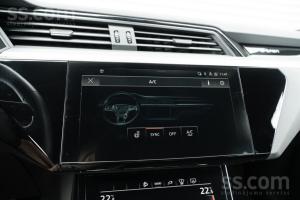 Серый Ауди E-Tron 2022 в Рига, объемом двигателя 0.00 л и пробегом 59 тыс. км за 34150 €, фото 19 на AUTOMOTO.COM.LV
