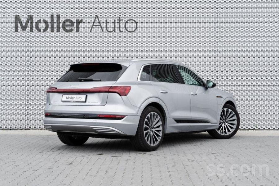 Pelēks Audi E-Tron 2022 Rīga, ar dzinēja tilpumu 0.00 L un nobraukumu 63 tūkst. km par 33350 €, foto 5 vietnē AUTOMOTO.COM.LV