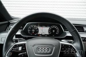 Pelēks Audi E-Tron 2022 Rīga, ar dzinēja tilpumu 0.00 L un nobraukumu 63 tūkst. km par 33350 €, foto 12 vietnē AUTOMOTO.COM.LV