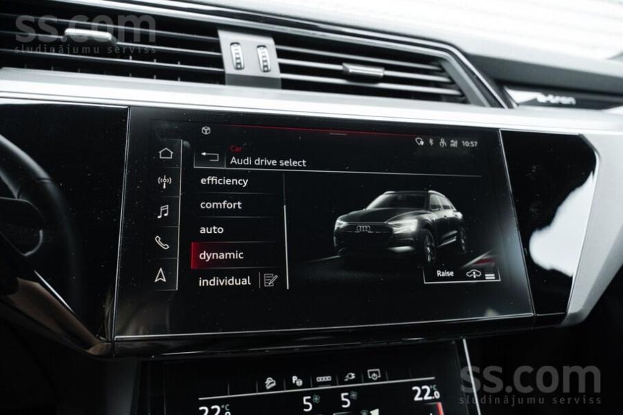 Pelēks Audi E-Tron 2022 Rīga, ar dzinēja tilpumu 0.00 L un nobraukumu 63 tūkst. km par 33350 €, foto 20 vietnē AUTOMOTO.COM.LV