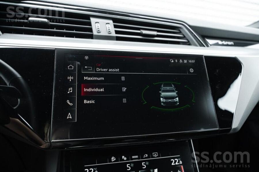 Pelēks Audi E-Tron 2022 Rīga, ar dzinēja tilpumu 0.00 L un nobraukumu 63 tūkst. km par 33350 €, foto 22 vietnē AUTOMOTO.COM.LV