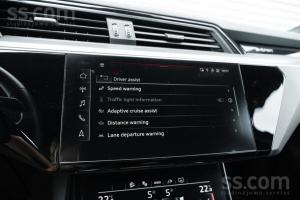 Pelēks Audi E-Tron 2022 Rīga, ar dzinēja tilpumu 0.00 L un nobraukumu 63 tūkst. km par 33350 €, foto 23 vietnē AUTOMOTO.COM.LV