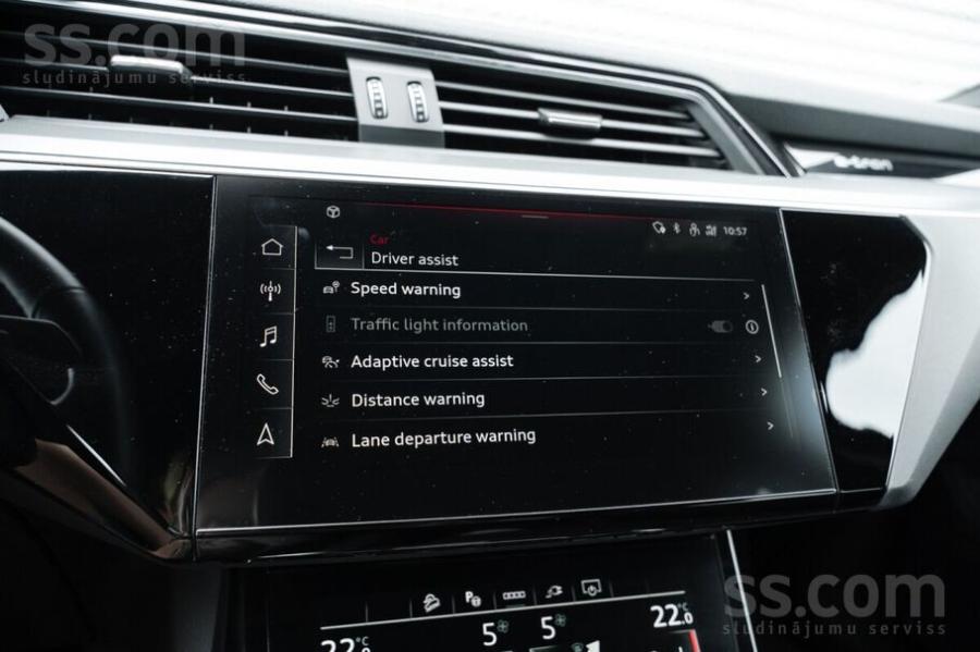 Pelēks Audi E-Tron 2022 Rīga, ar dzinēja tilpumu 0.00 L un nobraukumu 63 tūkst. km par 33350 €, foto 23 vietnē AUTOMOTO.COM.LV
