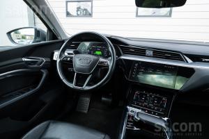 Серый Ауди E-Tron 2022 в Елгава, объемом двигателя 0.00 л и пробегом 72 тыс. км за 32950 €, фото 12 на AUTOMOTO.COM.LV