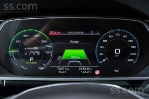 Серый Ауди E-Tron 2022 в Елгава, объемом двигателя 0.00 л и пробегом 72 тыс. км за 32950 €, фото 13 на AUTOMOTO.COM.LV
