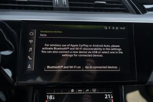 Pelēks Audi E-Tron 2022 Viļņa, ar dzinēja tilpumu 0.10 L un nobraukumu 70 tūkst. km par 42750 €, foto 16 vietnē AUTOMOTO.COM.LV