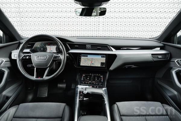 Grey Audi E-Tron 2022 in Riga, with an engine capacity of 0.00 L and mileage of 61 thousand km for 43200 €, photo 6 on AUTOMOTO.COM.LV