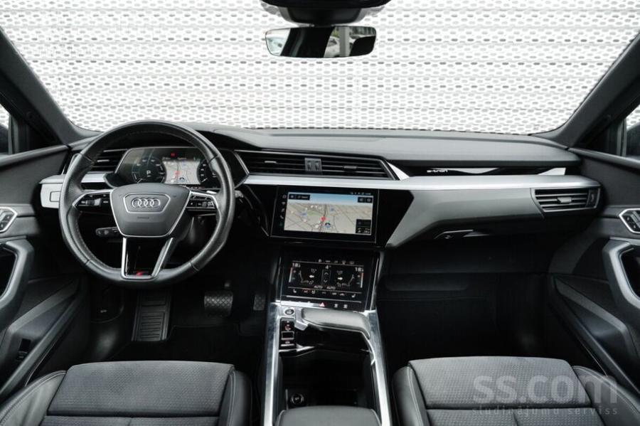 Pelēks Audi E-Tron 2022 Rīga, ar dzinēja tilpumu 0.00 L un nobraukumu 61 tūkst. km par 43200 €, foto 7 vietnē AUTOMOTO.COM.LV
