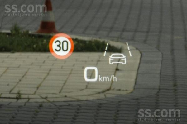 Grey Audi E-Tron 2022 in Riga, with an engine capacity of 0.00 L and mileage of 61 thousand km for 43200 €, photo 7 on AUTOMOTO.COM.LV