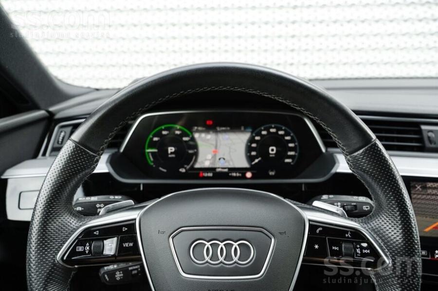 Pelēks Audi E-Tron 2022 Rīga, ar dzinēja tilpumu 0.00 L un nobraukumu 61 tūkst. km par 43200 €, foto 20 vietnē AUTOMOTO.COM.LV