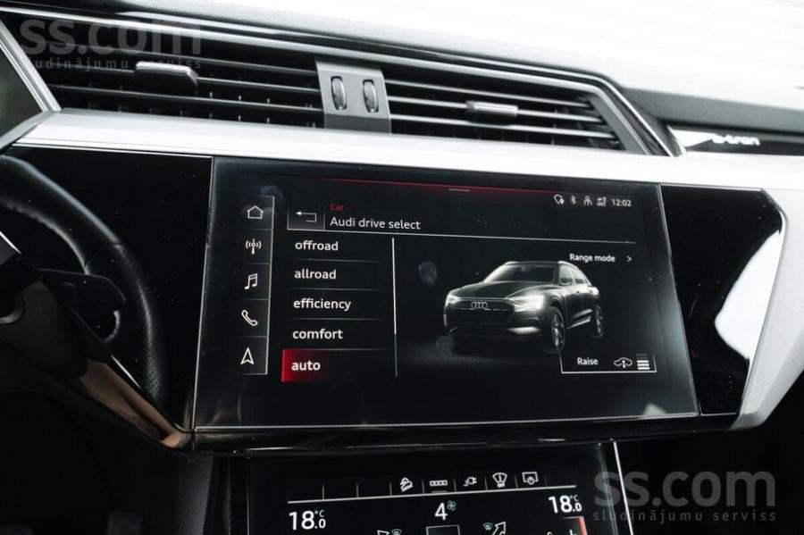 Pelēks Audi E-Tron 2022 Rīga, ar dzinēja tilpumu 0.00 L un nobraukumu 61 tūkst. km par 43200 €, foto 25 vietnē AUTOMOTO.COM.LV