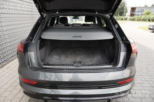 Pelēks Audi E-Tron 2022 Rīga, ar dzinēja tilpumu 0.00 L un nobraukumu 61 tūkst. km par 43200 €, foto 35 vietnē AUTOMOTO.COM.LV