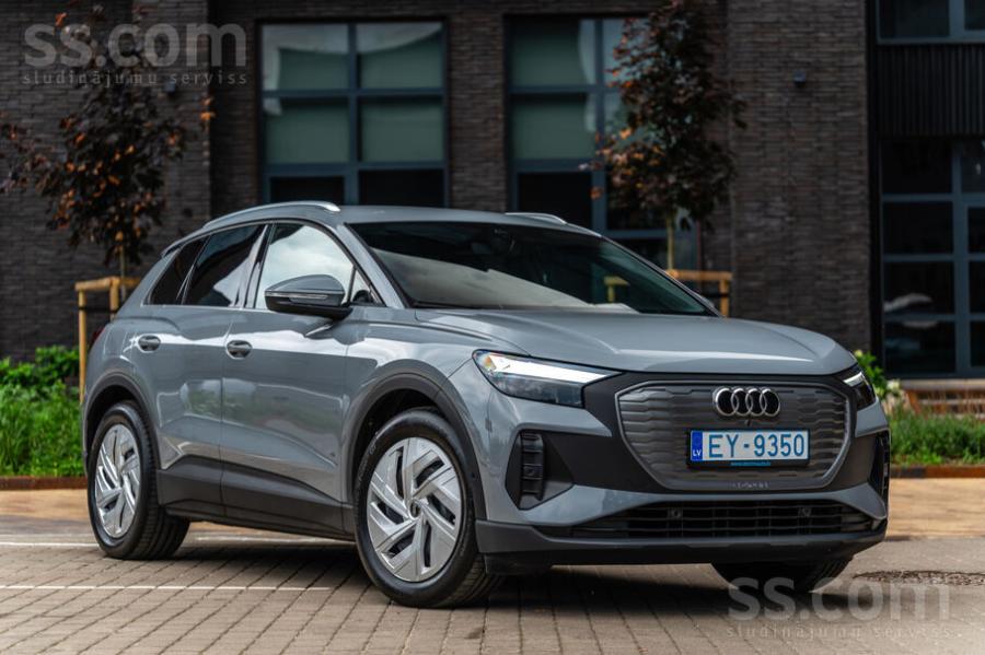 Pelēks Audi E-Tron 2022 Rīga, ar dzinēja tilpumu 0.00 L un nobraukumu 49 tūkst. km par 27990 €, foto 1 vietnē AUTOMOTO.COM.LV