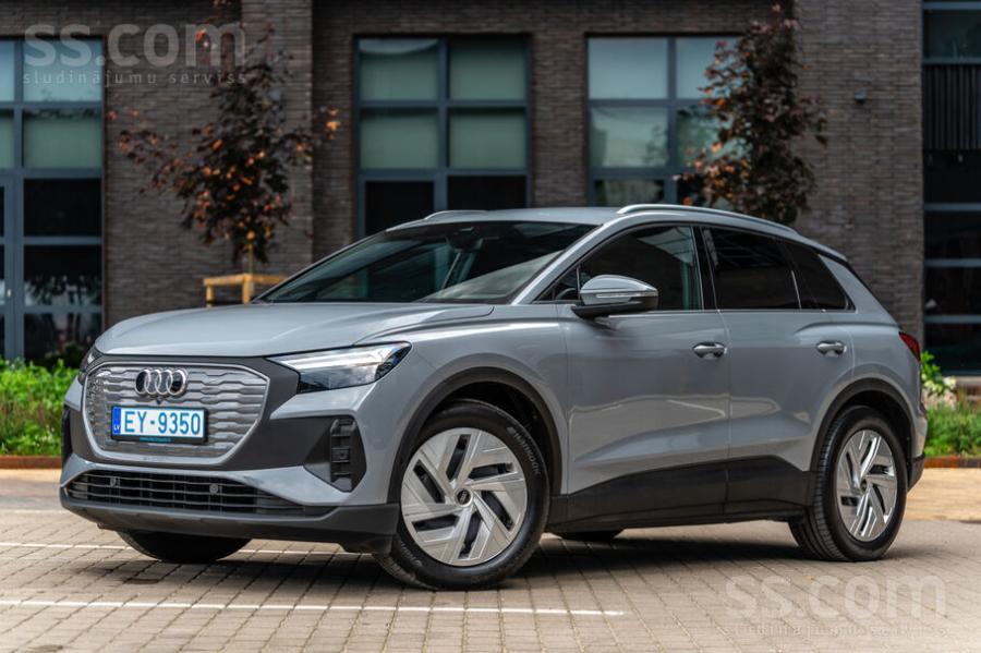 Pelēks Audi E-Tron 2022 Rīga, ar dzinēja tilpumu 0.00 L un nobraukumu 49 tūkst. km par 27990 €, foto 3 vietnē AUTOMOTO.COM.LV