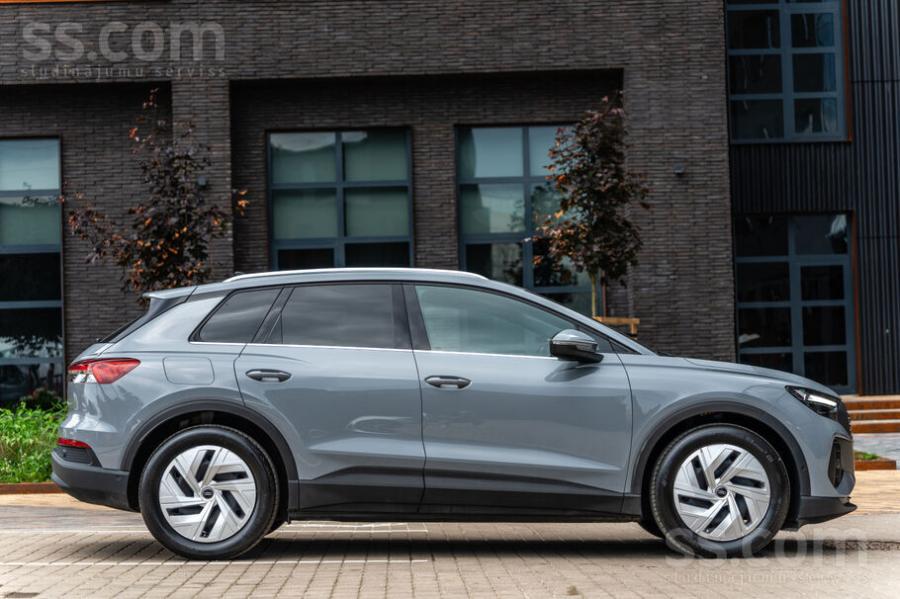 Pelēks Audi E-Tron 2022 Rīga, ar dzinēja tilpumu 0.00 L un nobraukumu 49 tūkst. km par 27990 €, foto 7 vietnē AUTOMOTO.COM.LV