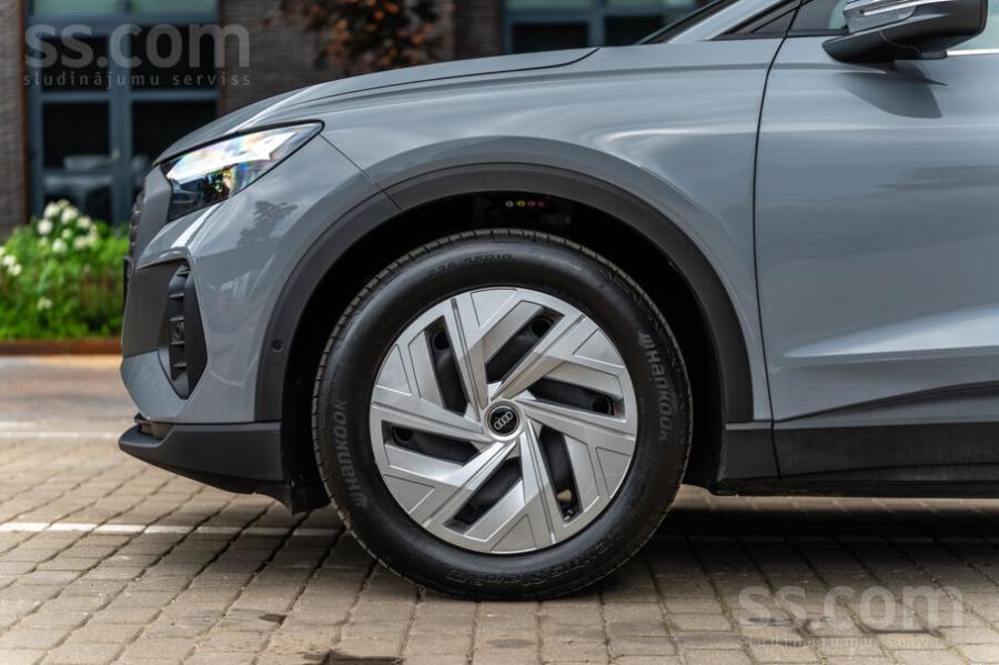 Pelēks Audi E-Tron 2022 Rīga, ar dzinēja tilpumu 0.00 L un nobraukumu 49 tūkst. km par 27990 €, foto 10 vietnē AUTOMOTO.COM.LV