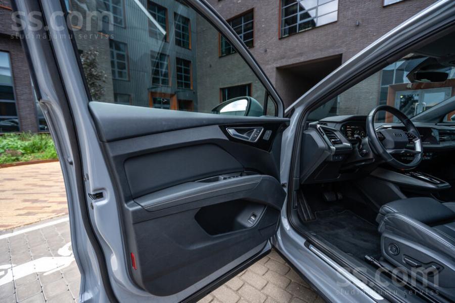 Pelēks Audi E-Tron 2022 Rīga, ar dzinēja tilpumu 0.00 L un nobraukumu 49 tūkst. km par 27990 €, foto 16 vietnē AUTOMOTO.COM.LV