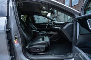 Pelēks Audi E-Tron 2022 Rīga, ar dzinēja tilpumu 0.00 L un nobraukumu 49 tūkst. km par 27990 €, foto 21 vietnē AUTOMOTO.COM.LV