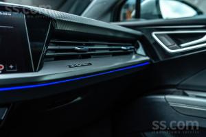 Pelēks Audi E-Tron 2022 Rīga, ar dzinēja tilpumu 0.00 L un nobraukumu 49 tūkst. km par 27990 €, foto 35 vietnē AUTOMOTO.COM.LV