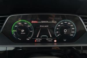 Серый Ауди E-Tron 2022 в Вильнюс, объемом двигателя 0.00 л и пробегом 29 тыс. км за 37450 €, фото 20 на AUTOMOTO.COM.LV