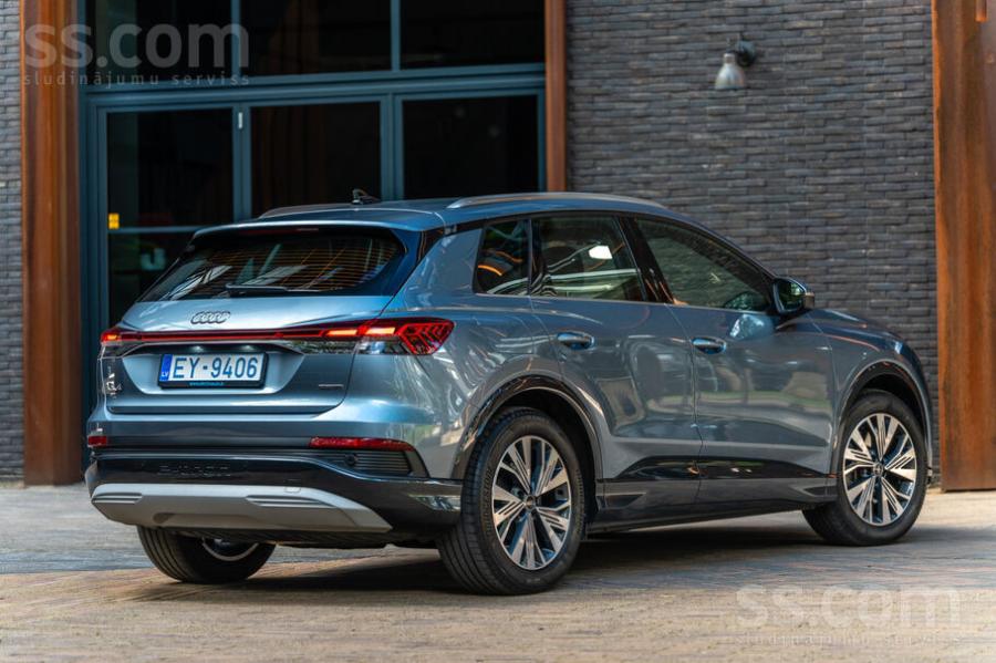 Pelēks Audi E-Tron 2022 Rīga, ar dzinēja tilpumu 0.00 L un nobraukumu 17 tūkst. km par 34500 €, foto 5 vietnē AUTOMOTO.COM.LV