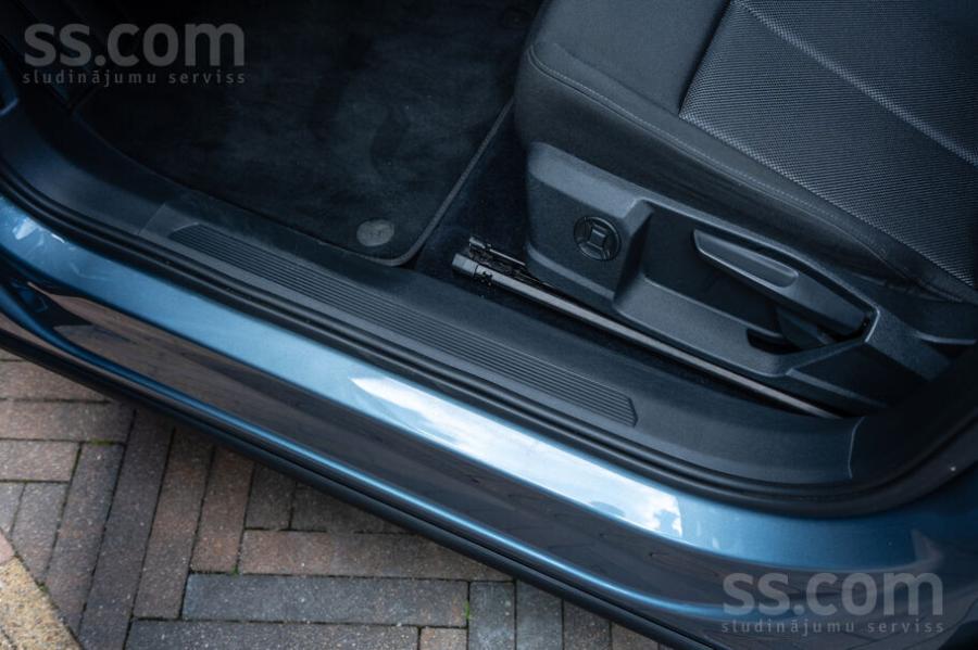 Pelēks Audi E-Tron 2022 Rīga, ar dzinēja tilpumu 0.00 L un nobraukumu 17 tūkst. km par 34500 €, foto 18 vietnē AUTOMOTO.COM.LV